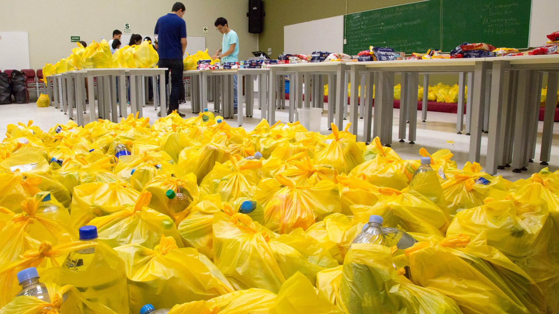 "Todos somos Piura" - Cada vez llegamos a más damnificados » UDEP Hoy