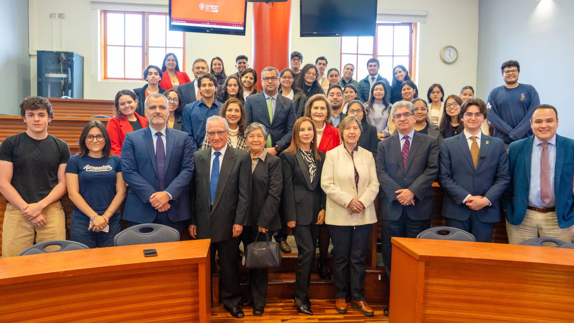 Profesores pioneros de la Facultad de Derecho fueron homenajeados en Campus Lima » UDEP Hoy