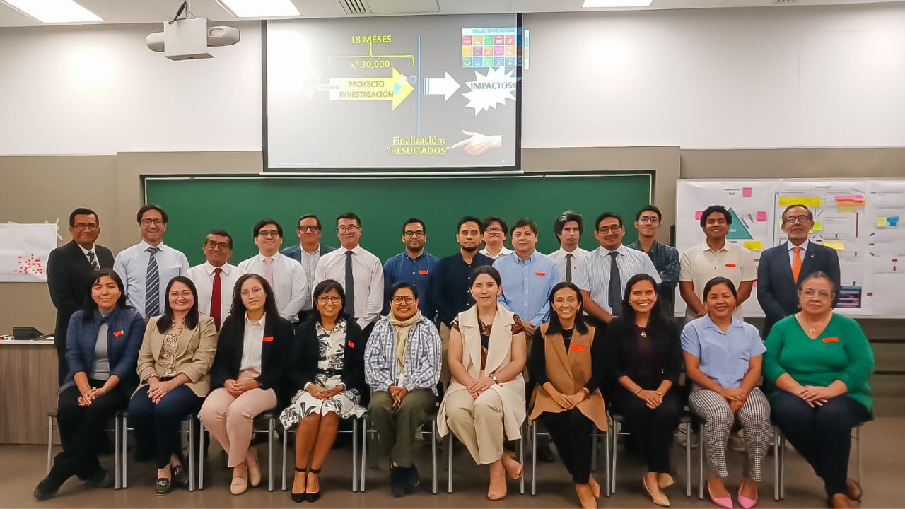 Profesores potencian sus capacidades en formulación de proyectos » UDEP Hoy
